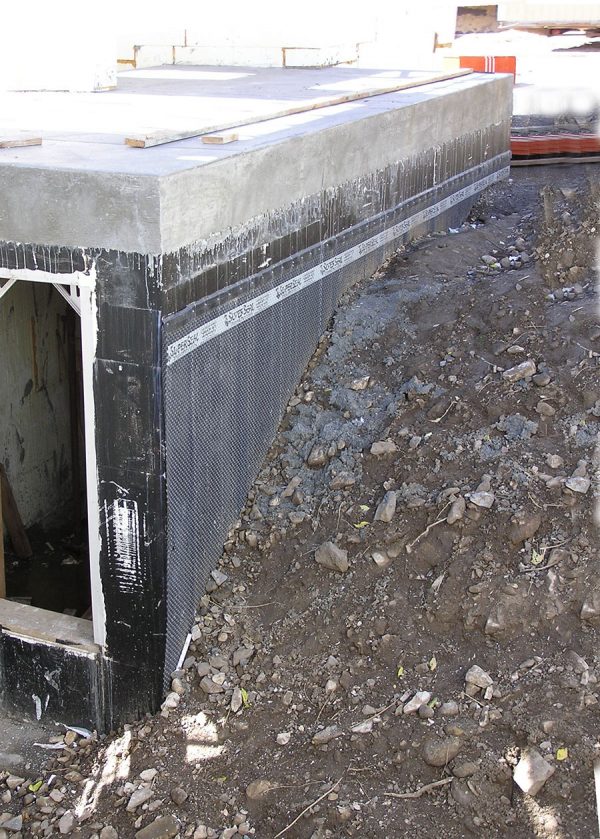 Relieving Hydrostatic Pressure | WATERPROOF! Magazine
